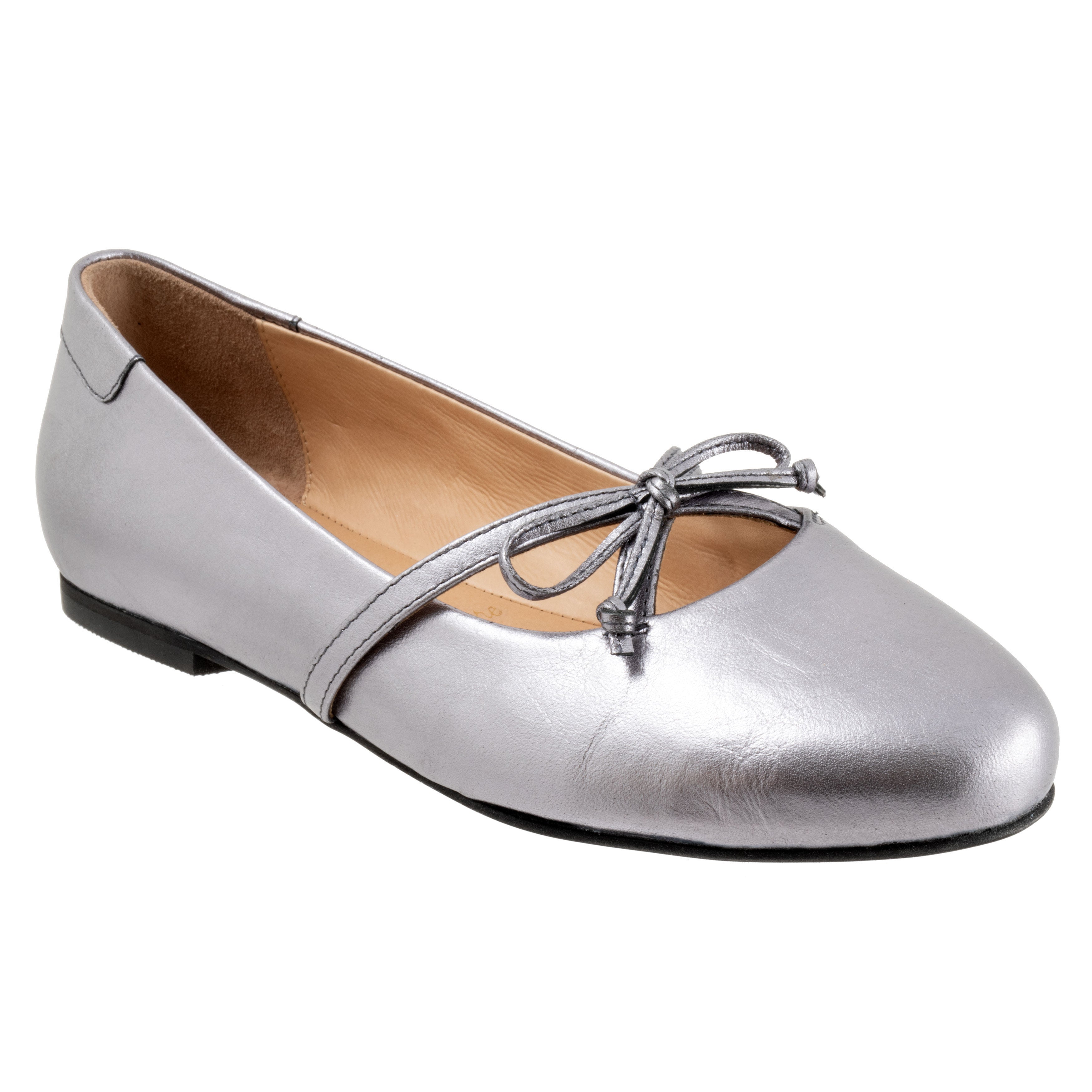 Carissa Flat | Avenue